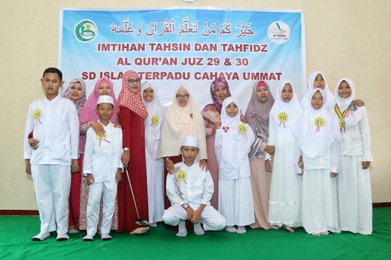 SDIT CAHAYA UMMAT GELAR WISUDA PERDANA IMTIHAN ALQUR’AN JUZ 29 DAN JUZ ... SDIT CAHAYA UMMAT GELAR WISUDA PERDANA IMTIHAN ALQUR’AN JUZ 29 DAN JUZ ...